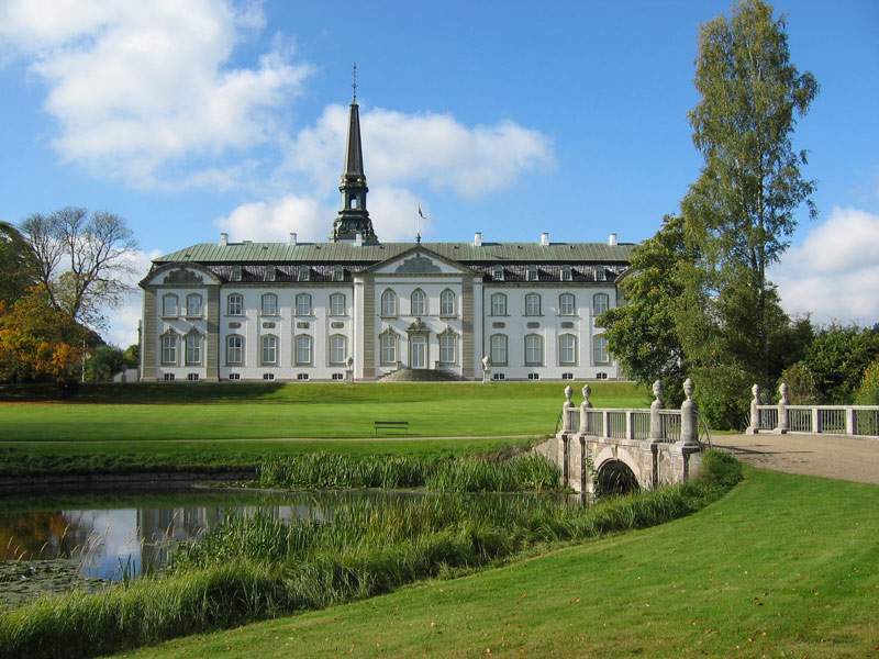 Ejendomme: Bregentved Gods: swedenmark.dk